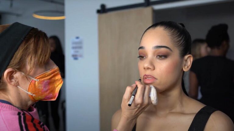 Benefits of Modeling Classes for Kids | Modeling For Teenagers