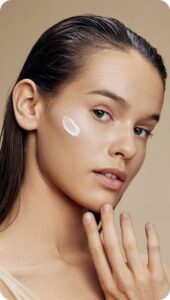 Modeling Classes In USA - Expert Training | Skylar Modeling